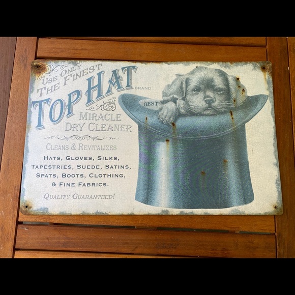 Accents | Metal Top Hat Sign | Poshmark